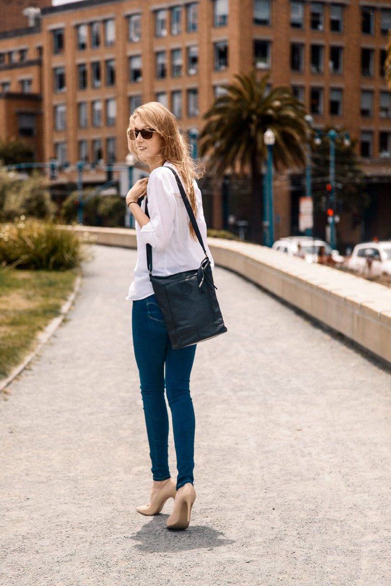 Bucket bag leather - Classic Duffle - Jenny N. - American Handmade ...